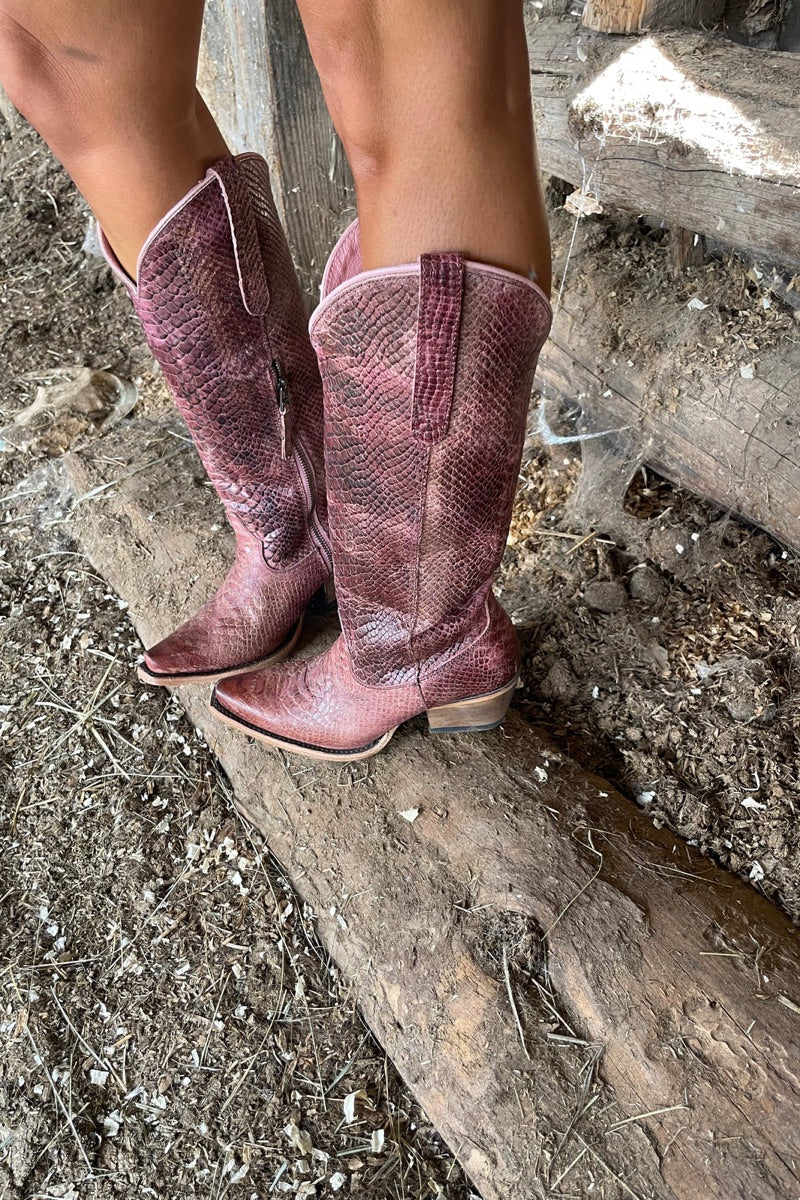 Shoes – The Huckleberry Hick
